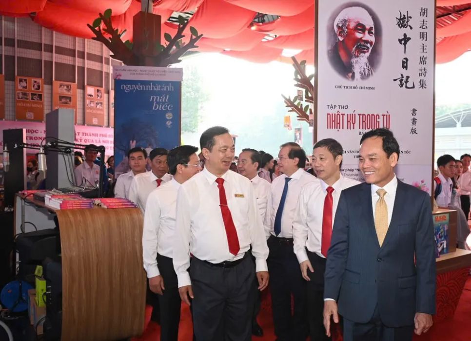 Văn học – nghệ thuật TPHCM: 50 năm đồng hành, tỏa sáng cùng thành phố ...