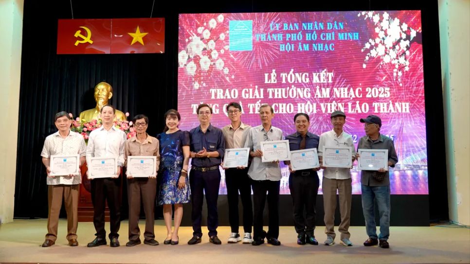 Hội Âm nhạc TPHCM trao 29 Giải thưởng Âm nhạc năm 2025 - Đầu Tư Từ Đâu