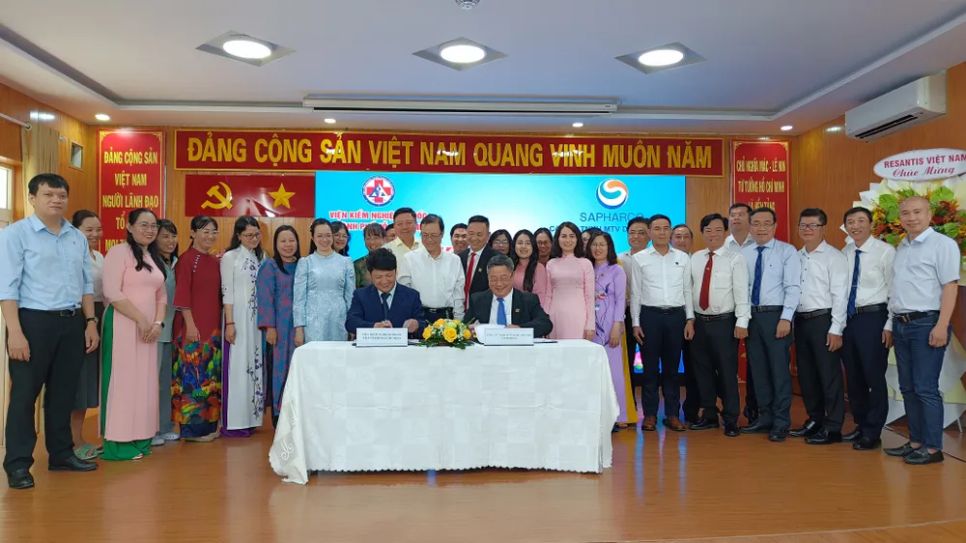 Công ty TNHH MTV Dược Sài Gòn (Sapharco) ký kết hợp tác với Viện Kiểm ...