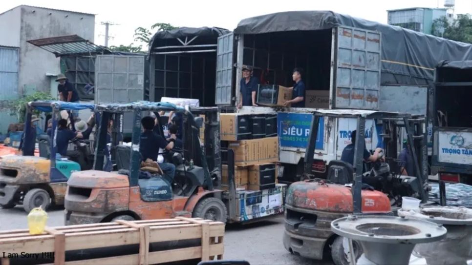 Cấm xe tải, xe khách lớn hoạt động ban ngày khiến đứt gãy chuỗi vận ...