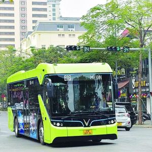 TP.HCM đề xuất thí điểm xe buýt mini đón khách theo nhu cầu - Đầu Tư Từ Đâu